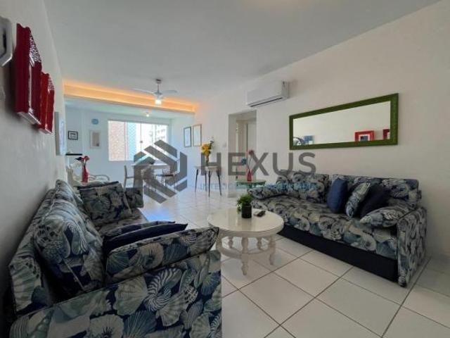Apartamento reformado com vista mar a uma quadra da Praia das Pitangueiras, Guar