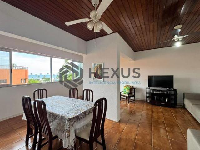 Apartamento reformado com vista mar e lazer a 300m da praia na Enseada, Guarujá