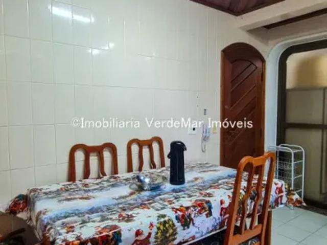 Apartamento reformado com vista ao mar à venda na praia da Enseada em Guarujá