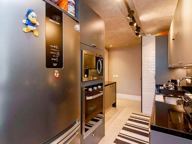 Apartamento reformado com vista livre para aluguel em Ipanema