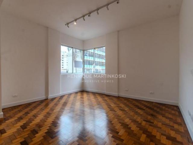 Apartamento reformado com 151 m², planta ampla e localização privilegiada entre o Centro e o Alto da