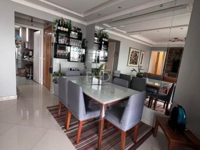Apartamento Reformado com 107 m², 3 Dormitórios, Suíte, Escritório e Vista para a Anchieta SBC