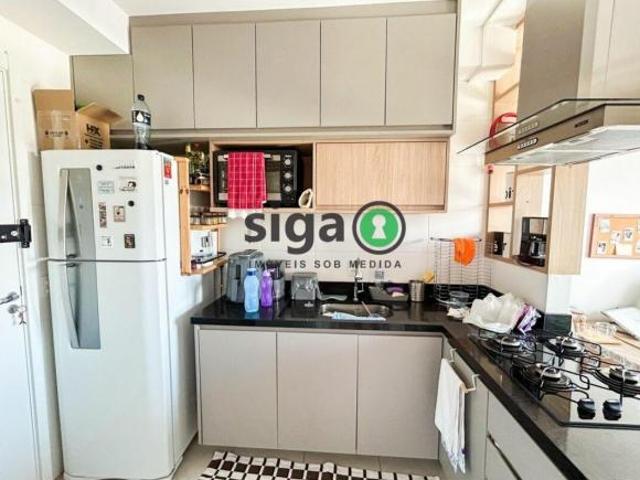 Apartamento reformado com 1 dormitório e 1 vaga na Chácara Santo Antônio