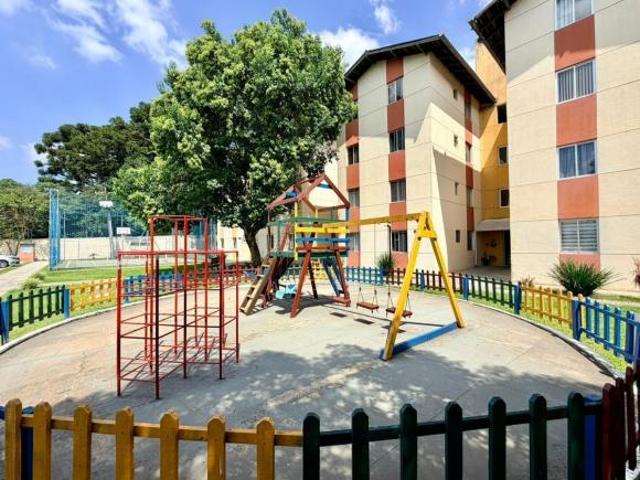 Apartamento Reformado com 2 Quartos e Portaria 24 Horas no Parque da Fonte