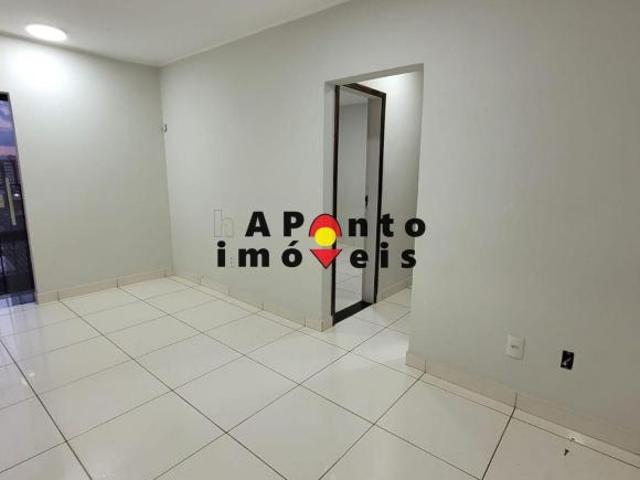 Apartamento reformado com 2 quartos + escritório