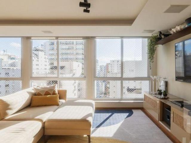 Apartamento reformado com 3 dormitórios, 1 suite e 1 vaga em Higienópolis