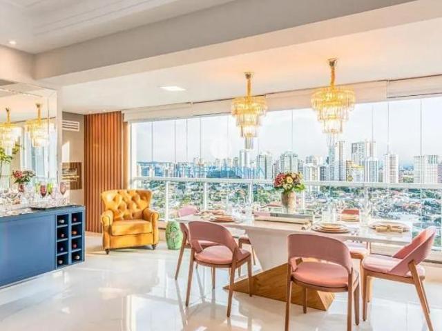 Apartamento reformado com 3 dormitórios à venda, 147 m² por R$ 1.950.000 Vila