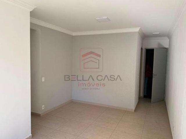 Apartamento reformado com 3 Dormitórios e 1 vaga na Vila Ema