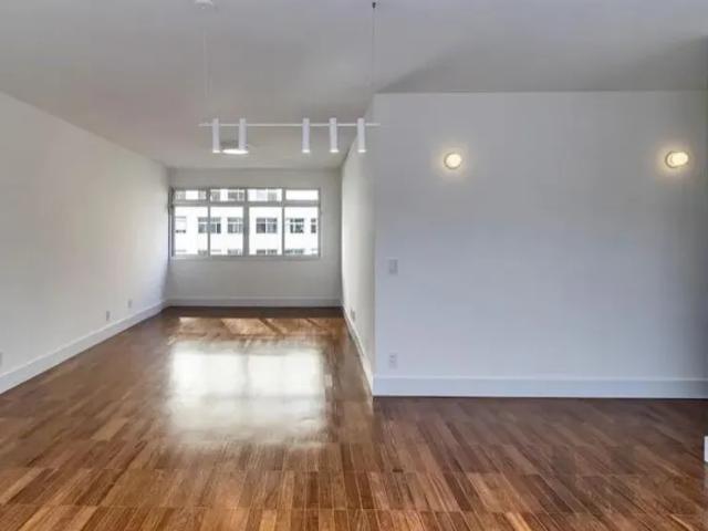 Apartamento reformado com 3 Suites e 1 vaga em Higienópolis!