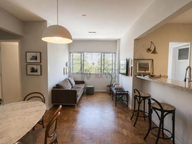 Apartamento reformado com 70m² na Vila Mariana