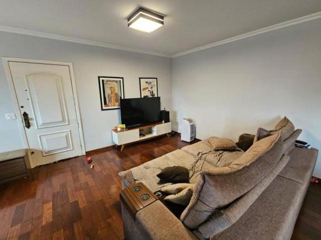Apartamento reformado, completo em armários no CENTRO/ALTOS DE BAURU! Sol manhã