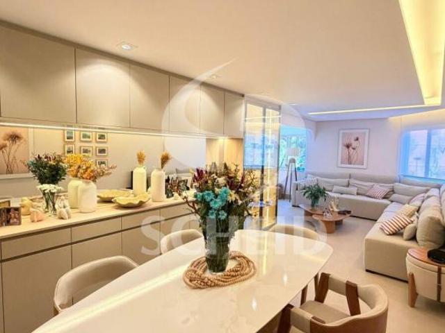 Apartamento Reformado Condomínio Villas de São Paulo com 117m² 4 dormitórios, 2 vagas