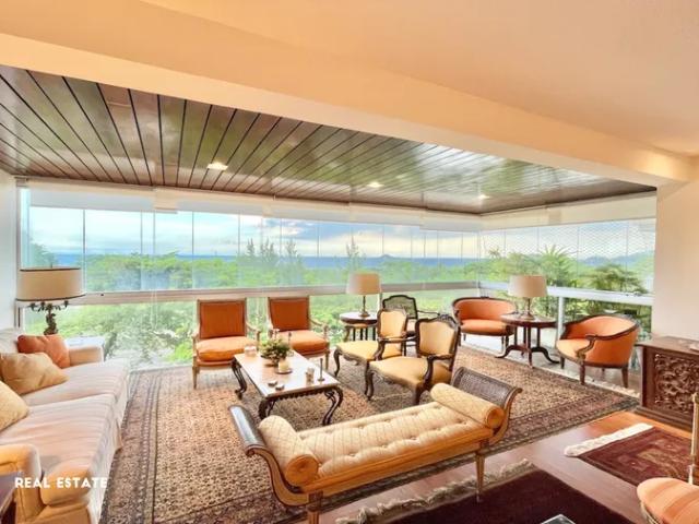 Apartamento reformado – condomínio Brunelleschi
