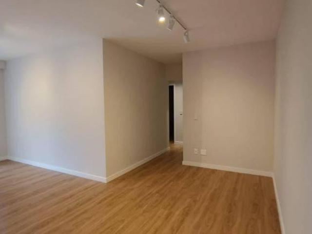Apartamento reformado centro de Alphaville