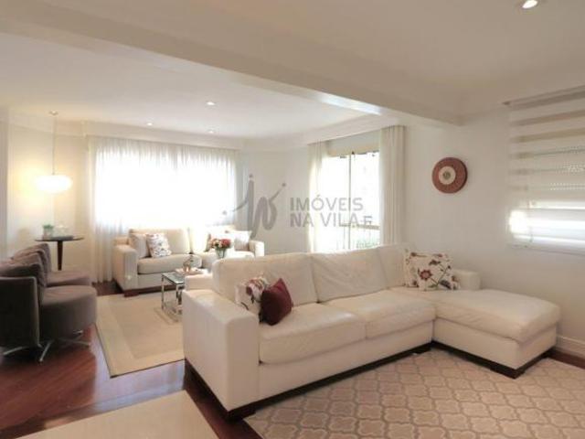 Apartamento Reformado Cyrela 165 m² úteis Andar alto 3 suítes 4 vagas + depósito Vista 360°