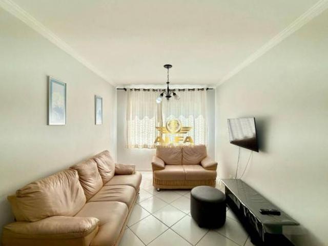Apartamento reformado a 1 quadra da praia nas Praia das Pitangueiras – Alfa Imóveis Guarujá