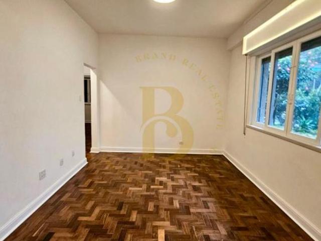 Apartamento reformado á venda 150m², com 2 dormitórios e 1 vaga em Higienópolis