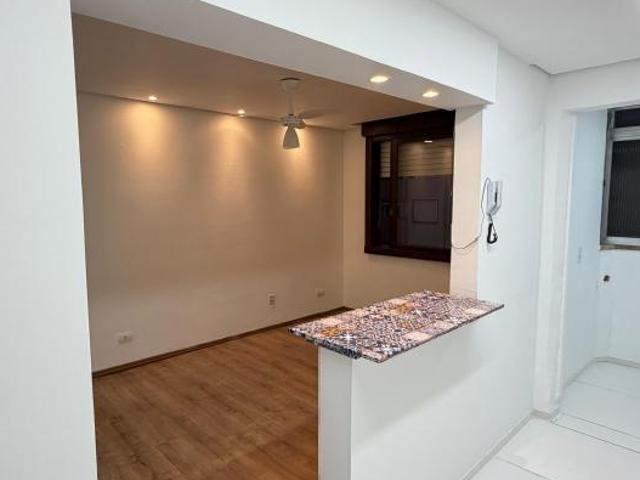 Apartamento Reformado à Venda – Zona Norte de Porto Alegre