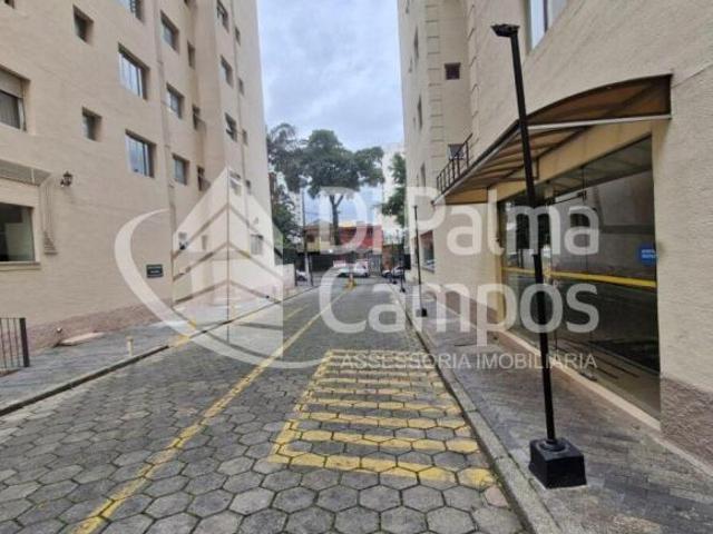 Apartamento reformado à venda com 115 m², 3 quartos e 2 vagas no Cambuci/Aclimação