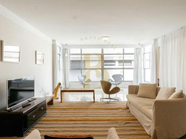 Apartamento reformado á venda de 180 m², com 3 quartos próximo a Av. Paulista