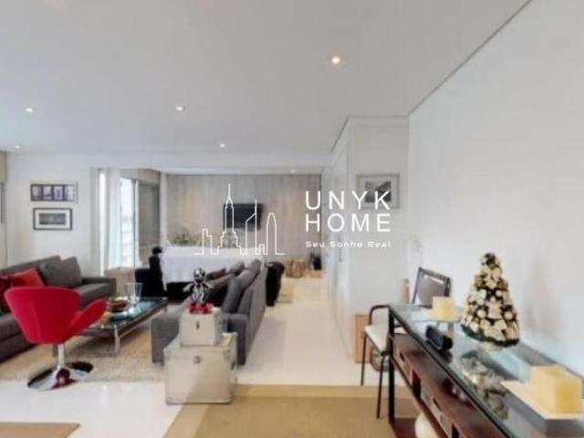 Apartamento reformado à venda em Perdizes