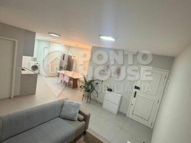 Apartamento reformado à venda na Vila Gumercindo 81 m², 2 dormitórios e 1 vaga