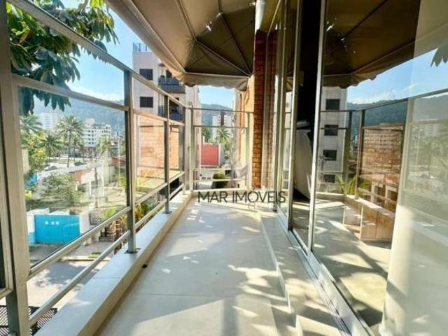 Apartamento reformado à venda na praia da Enseada/Mar Imóveis Prime