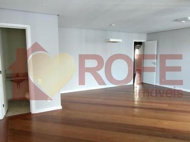APARTAMENTO REFORMADO À VENDA NO BROOKLIN 3 DORMITÓRIOS 1 SUÍTE PRÓXIMO AO METRÔ!