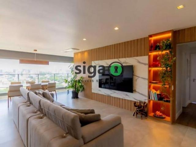 Apartamento Reformado à Venda no Campo Belo 125 m² 3 Suítes 2 Vagas Alto Padrão