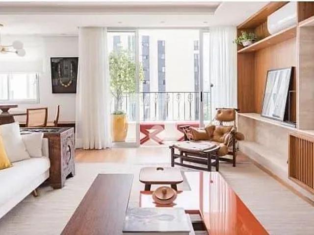 Apartamento reformado à venda, no coração da Vila Nova Conceição, São Paulo, SP