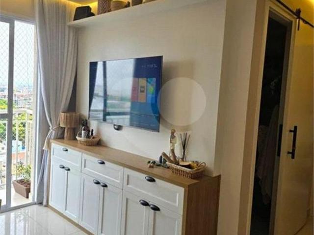 Apartamento Reformado à Venda no I9 Horto com 2 Quartos e Vaga