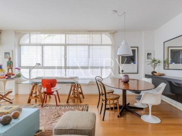 Apartamento Reformado à Venda no Itaim, 165 m², 3 quartos sendo 1 suíte, 1 vaga