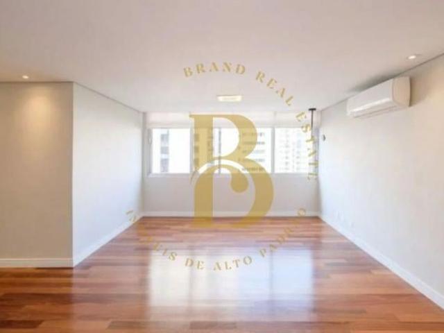 Apartamento reformado á venda no Itaim Bibi, 140m², 3 quartos, 1 suíte, 1 vaga