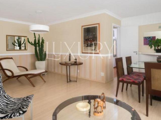 Apartamento Reformado à Venda no Jardim América, 105 m², 3 quartos sendo 1 suíte, 2 vagas para in