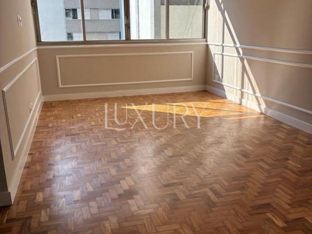 Apartamento Reformado à venda no Jardim Paulista, 100 m², 3 quartos sendo 1 suíe, 1 vaga