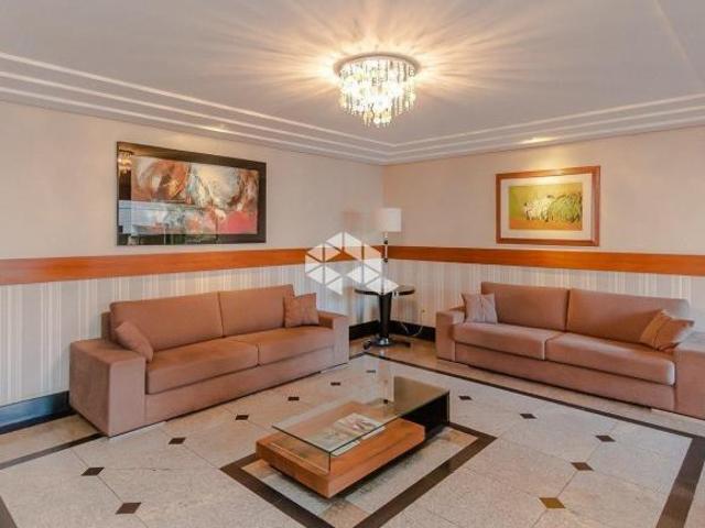 Apartamento Reformado ao lado do Shopping Bourbon Carlos Gomes