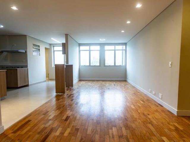 Apartamento reformado Bairro Paraiso
