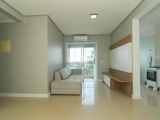 Apartamento Reformado de 3 Dormitórios com Suíte