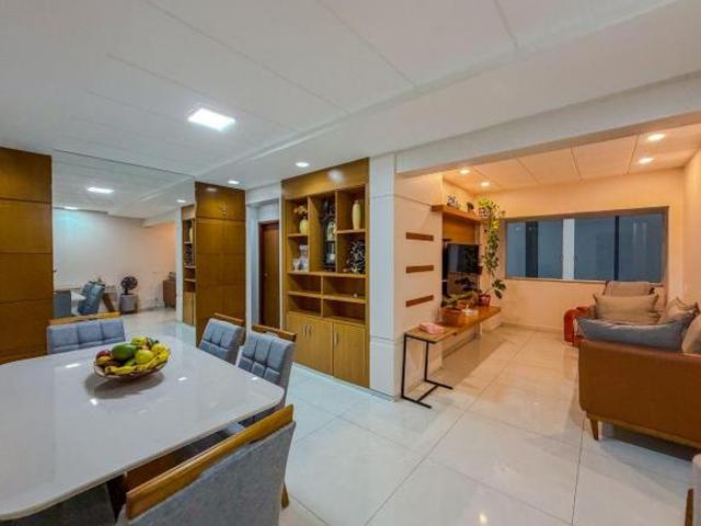 Apartamento reformado de 3 quartos em Águas Claras