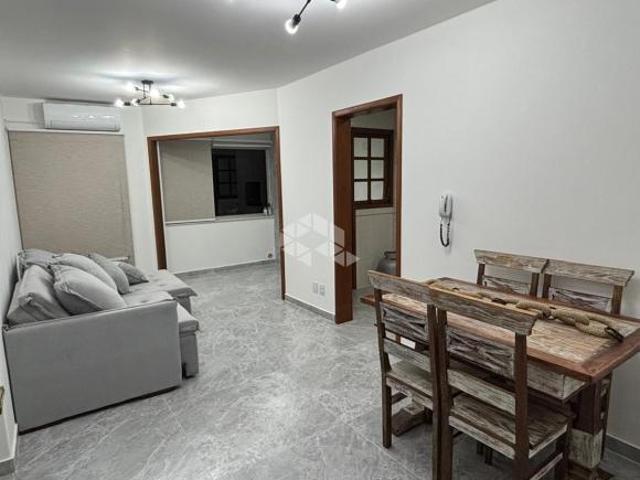 Apartamento reformado de 1 dormitório mobilado no Centro de Capão da Canoa!