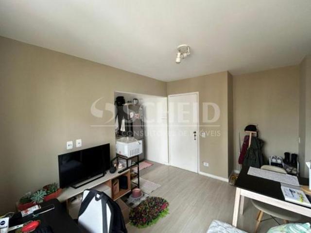 Apartamento reformado de 40m² próximo ao Parque da Aclimação