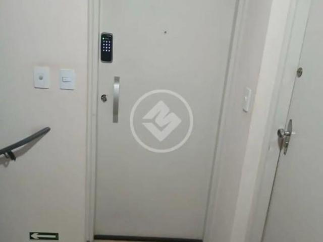 Apartamento reformado de 60 m2 de área privativa, no 1º andar, sem elevador, com 2 dormitórios
