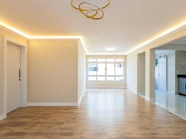 APARTAMENTO REFORMADO, DESOCUPADO NO JUVEVÊ
