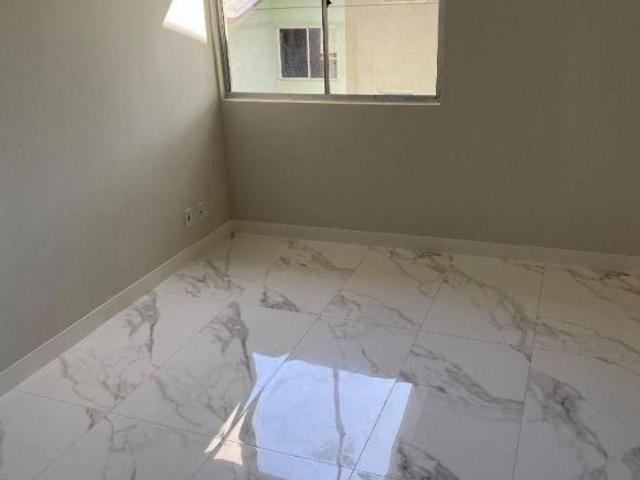 Apartamento Reformado e DESOCUPADO com 2 dormitórios à venda, 47 m² por R$ 234.900 Santa Cândida