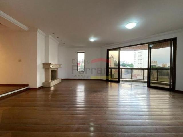 APARTAMENTO REFORMADO E ENSOLARADO COM LAREIRA E CHURRASQUEIRA!