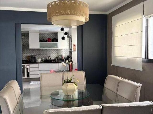Apartamento reformado e fora de rota em Moema Pássaros