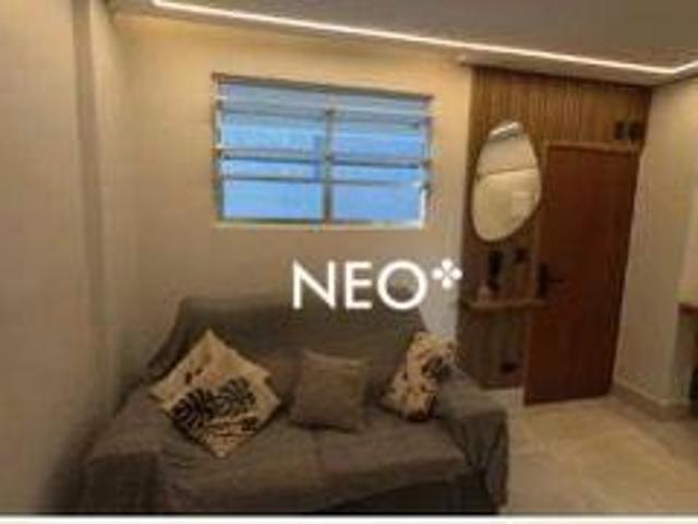 Apartamento reformado e mobiliado, 02 dormitórios