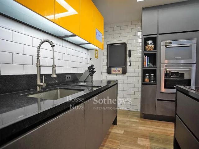 Apartamento reformado e mobiliado