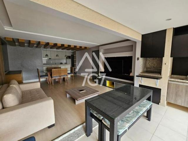 APARTAMENTO REFORMADO E MOBILIADO Á VENDA EM CONDOMÍNIO CLUBE EM ALPHAVILLE