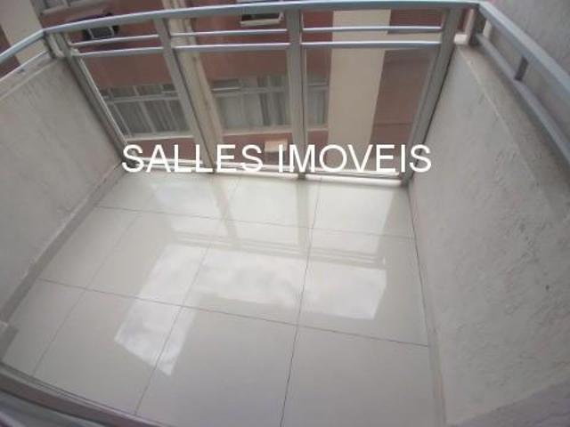 APARTAMENTO REFORMADO E MOBILIADO EM ENSEADA!